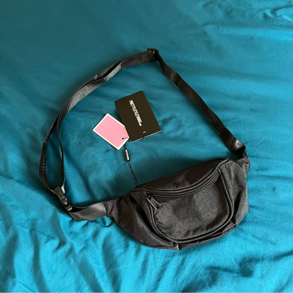 PrettyLittleThing | Bags | Plt Fanny Pack | Poshmark